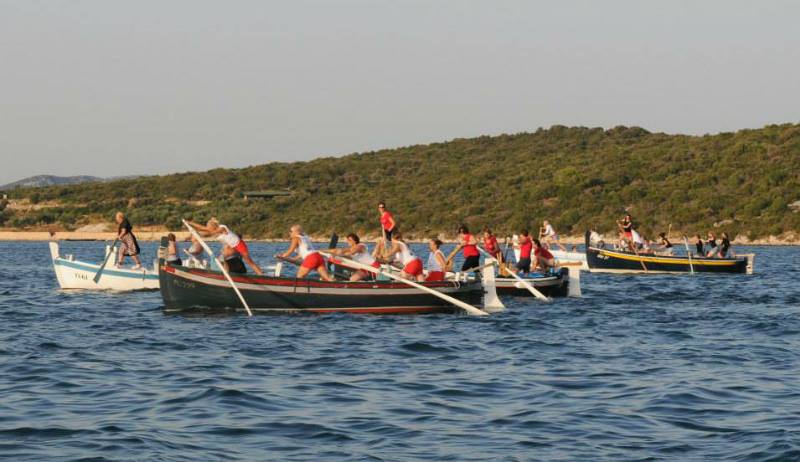 Veslanje | Muzej betinske drvene brodogradnje